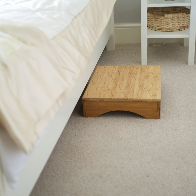 Marche pied design en bois Panda - Marchepied baignoire - Tous Ergo Marche pied design en bois Panda - Marchepied baignoire - Tous Ergo